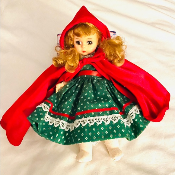 Madame Alexander | Other | Vintage Madame Alexander Little Red Riding ...